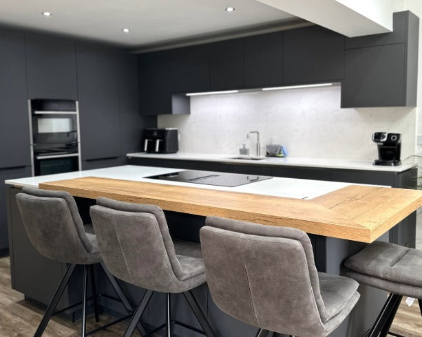 Mr & Mrs Taylor, Grange Park – Bell of Northampton