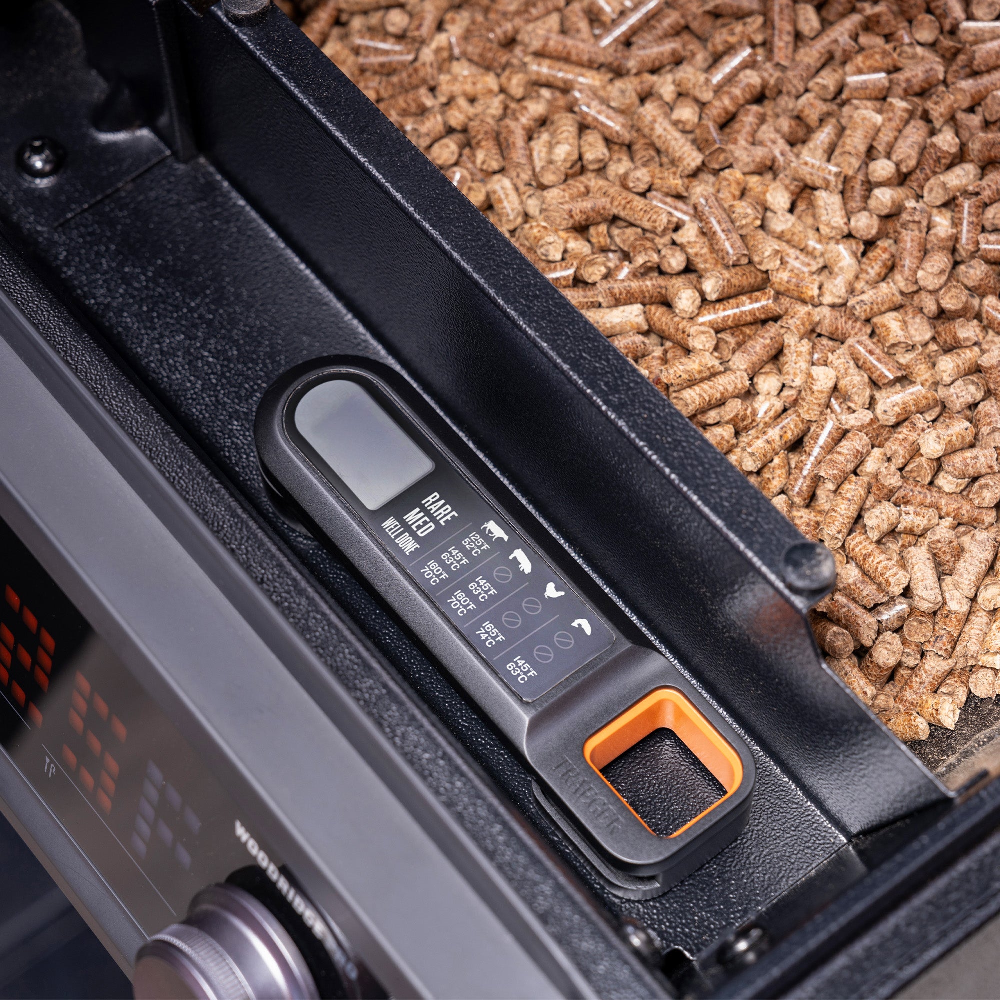 Traeger Instant Read Meat Thermometer - Bell – Bell of Northampton